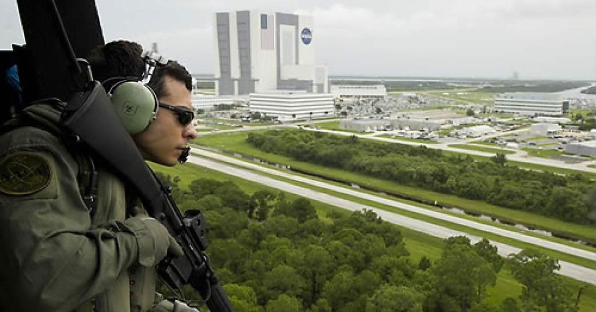 USA SHUTTLE ATLANTIS LAUNCH