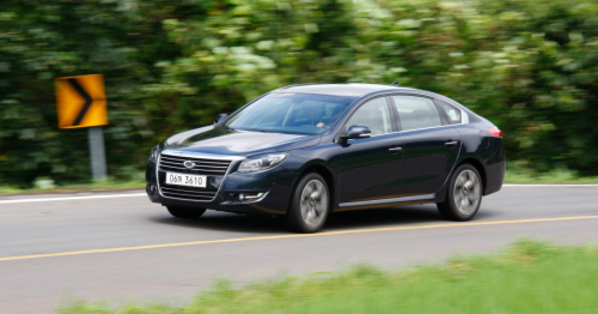 SM7 renewed with impressive road manners