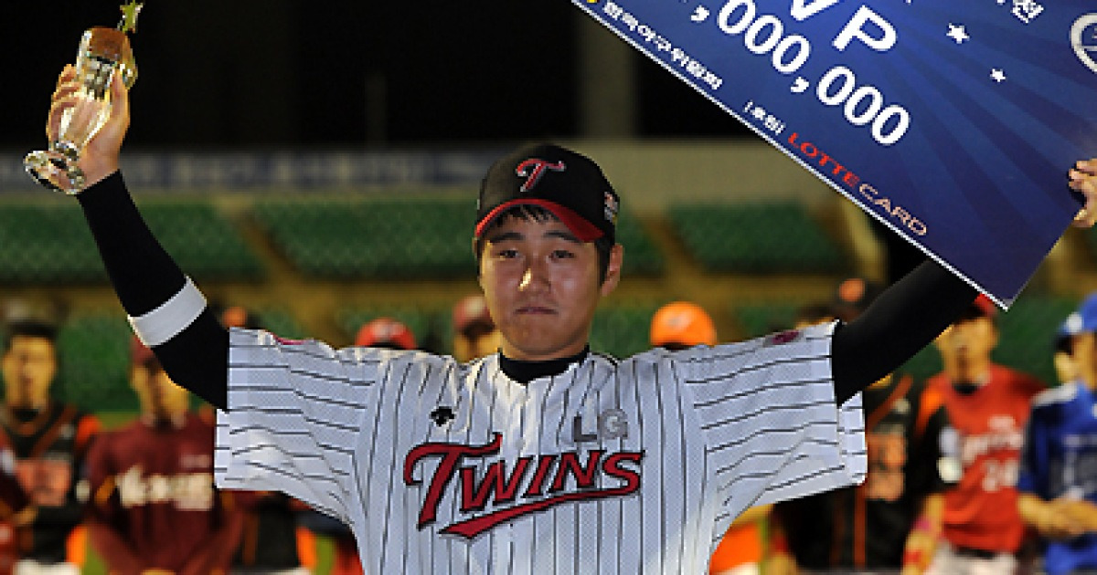 '퓨처스 MVP' LG 신인 김남석, 데뷔 첫 타석에서 안타