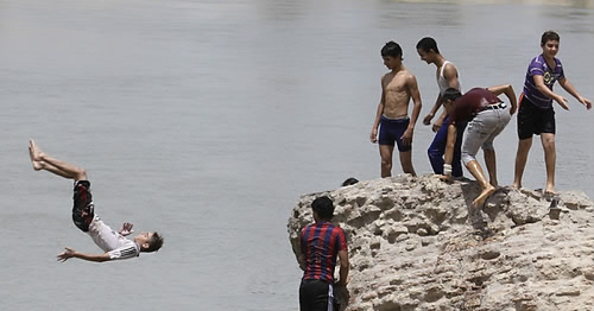 Mideast Iraq Daily Life