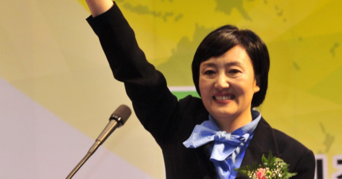 DP picks ex-anchor as mayoral candidate