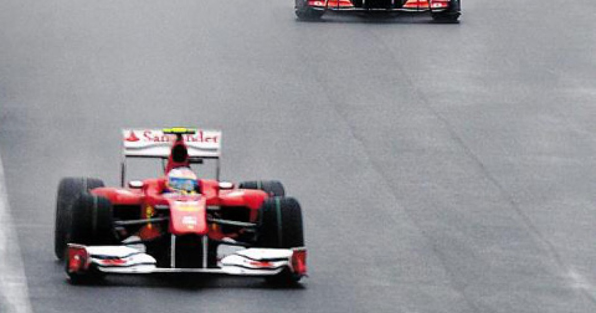 시속 360km로 그들이 온다