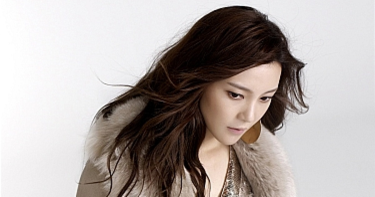 예츠와 함께한 배우 차예련 2011 F/W 스타일링 컷 공개