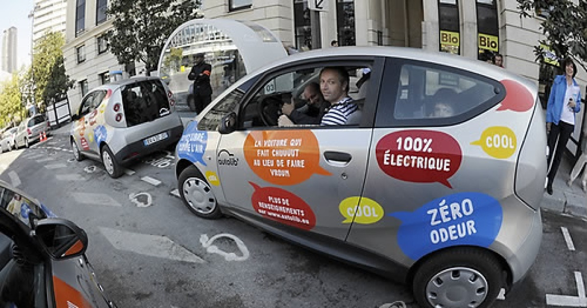 FRANCE ELECTRIC CARS IN PARIS