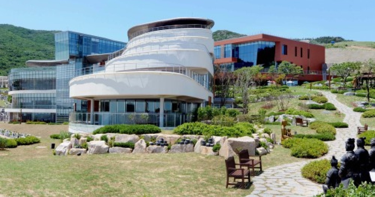 Tesco-Homeplus Academy to nurture global retail leaders