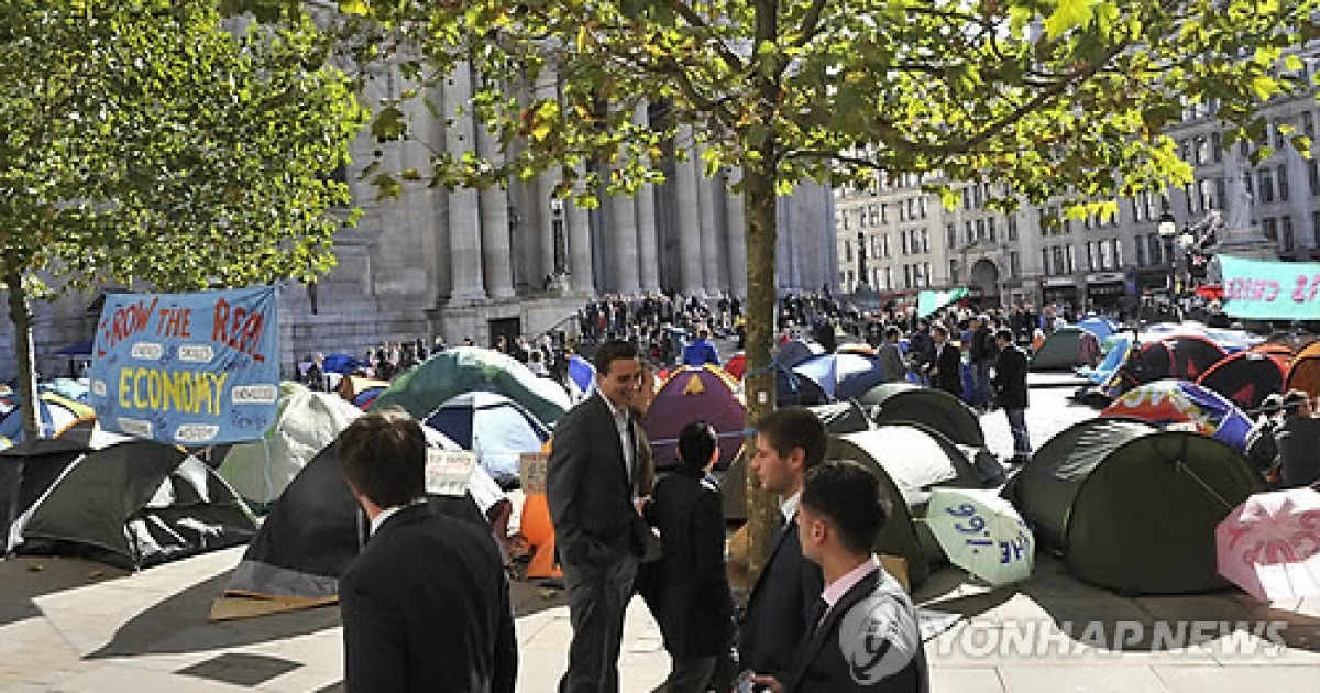 BRITAIN OCCUPY LONDON STOCK EXCHANGE PROTEST