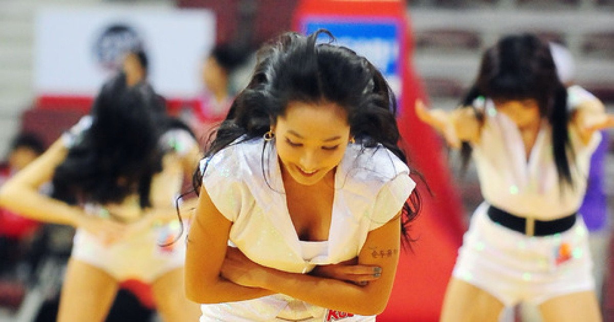 [사진]KGC 치어리더,'모아주며 더 섹시하게!'