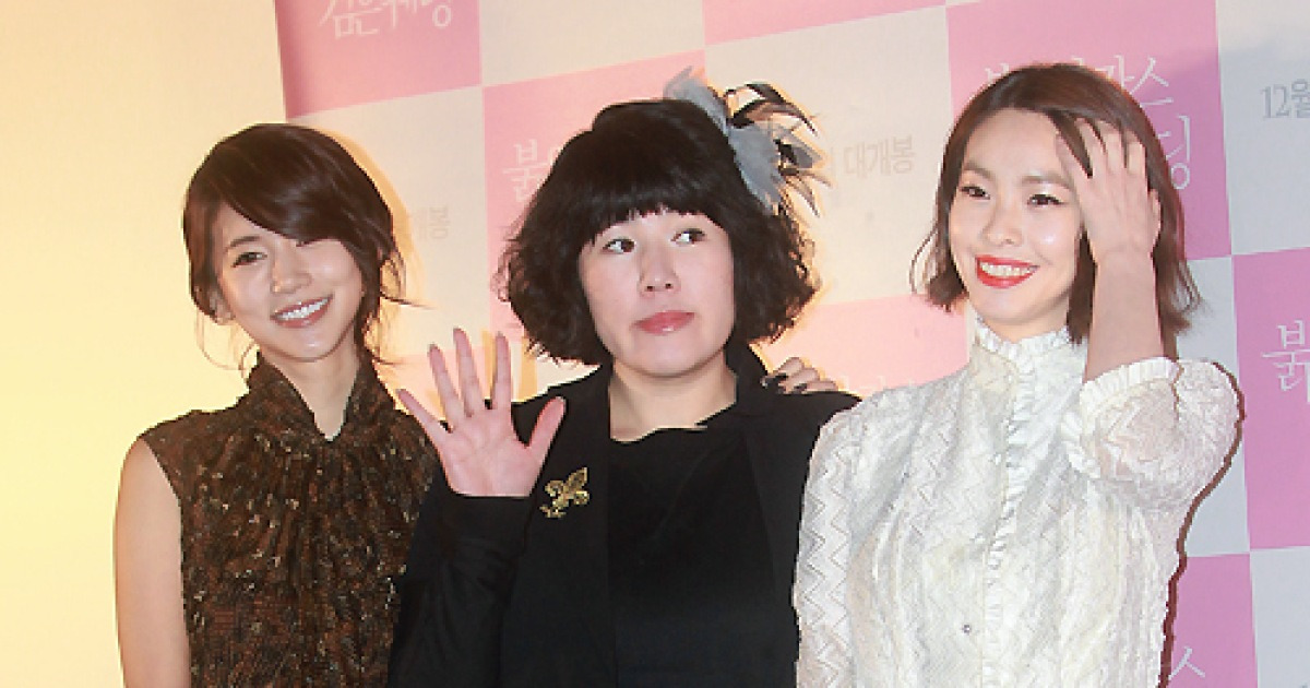 [포토엔]부산영화제 화제작 붉은 바캉스 검은웨딩 세 여주인공