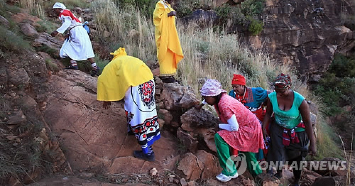 SOUTH AFRICA FEATURE PACKAGE FERTILITY CAVE