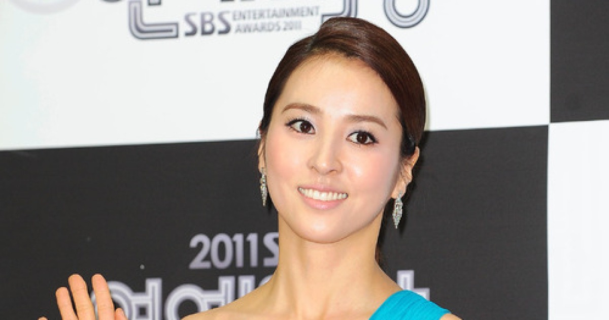 [사진]한혜진,'한쪽 어깨 드러내고'