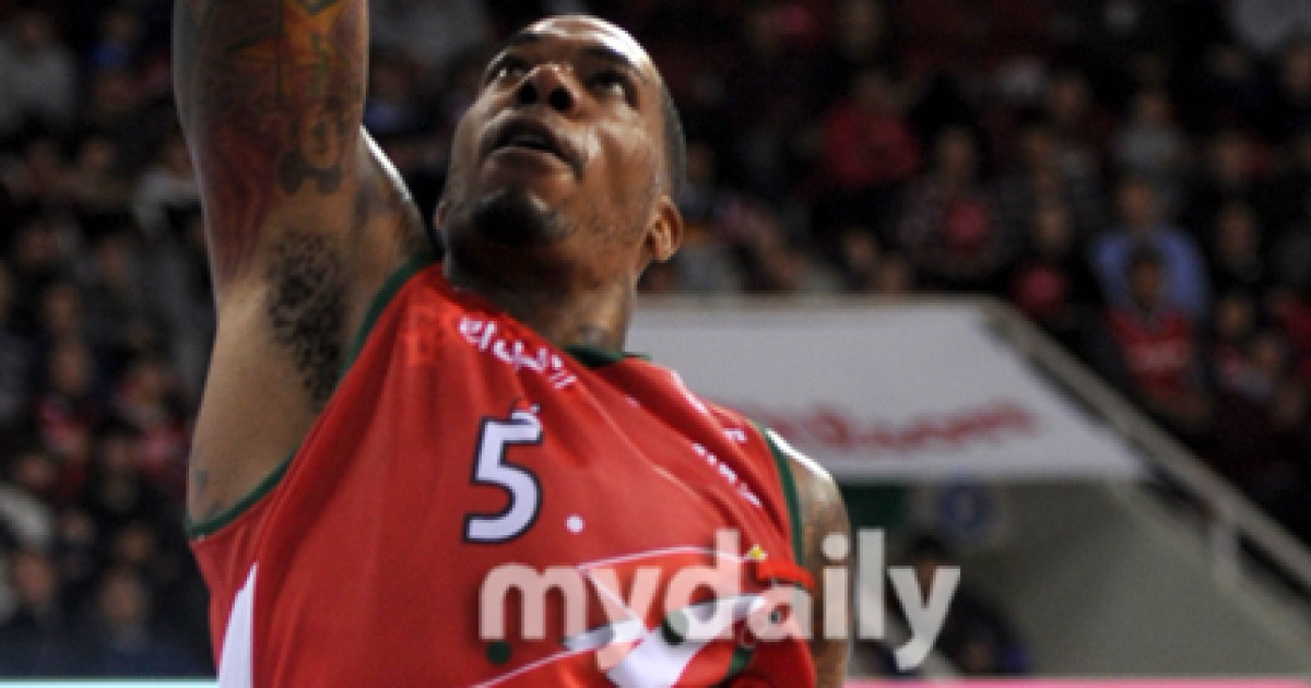 '화이트 33점' KGC, LG 꺾고 2위 수성