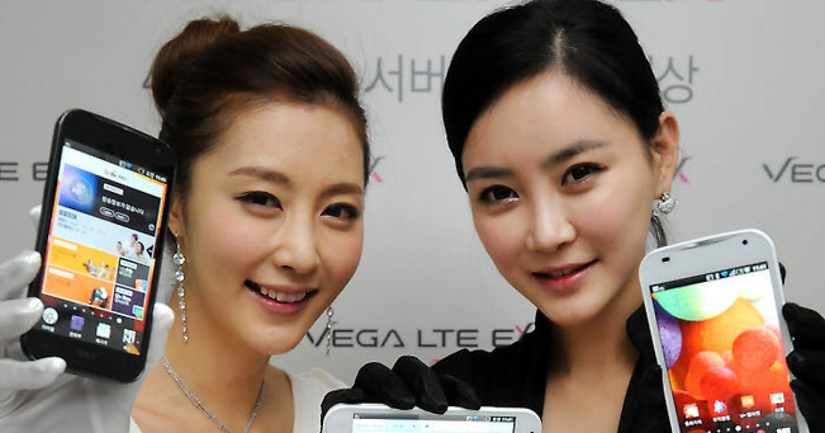 LG유플러스와 스카이의 올해 첫 LTE폰 '베가 LTE EX'