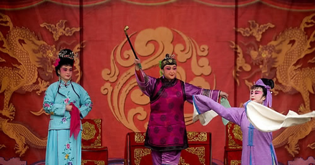 CHINA LUNAR NEW YEAR LOCAL OPERA PERFORMANCE