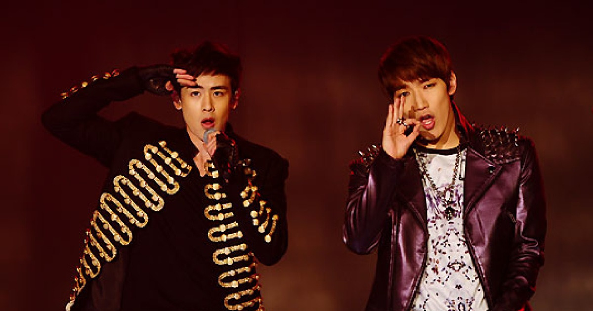 [TD포토] 2PM 닉쿤-준수 '다소 폭소적인 표정' (MBC 뮤직페스티벌)