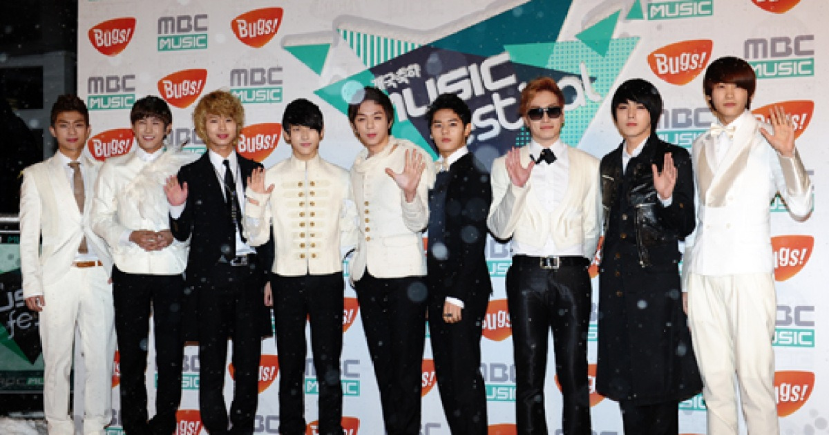 [TD포토] MBC뮤직페스티벌 제국의 아이들, '블랙&화이트 컨셉의 황태자들'