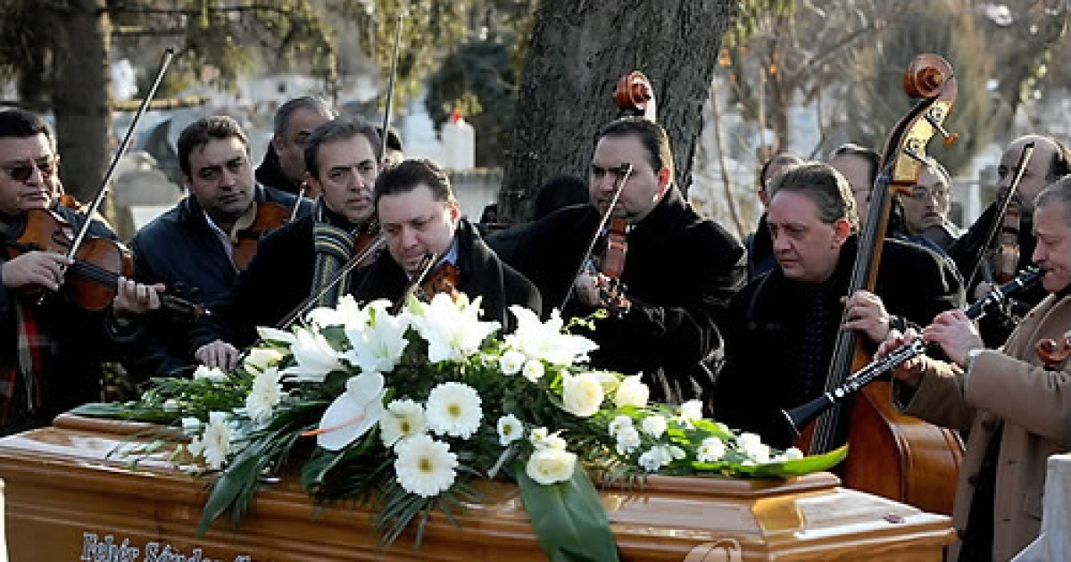 HUNGARY ITALY COSTA CONCORDIA FUNERAL