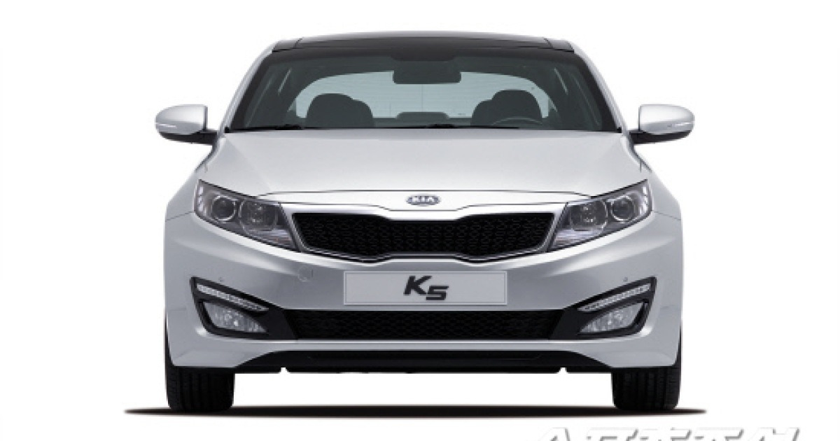 2013 K5, 새로운 엔진에 편의사양 업그레이드