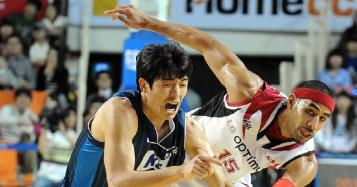 LG, KCC 완파 수비의 승리