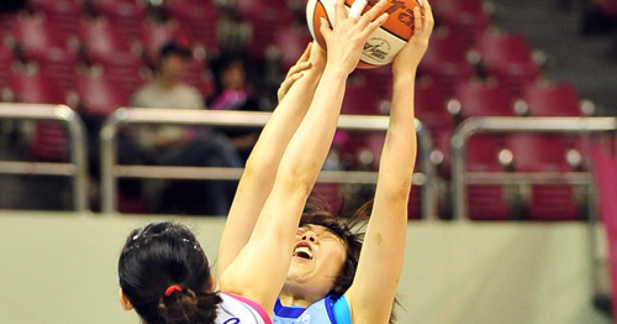 [WKBL] 정아름 '절대 양보못해!!'