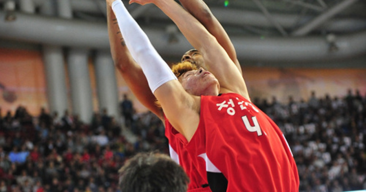 총성 없는 전쟁.. KGC, 4강 PO 1차전 승리