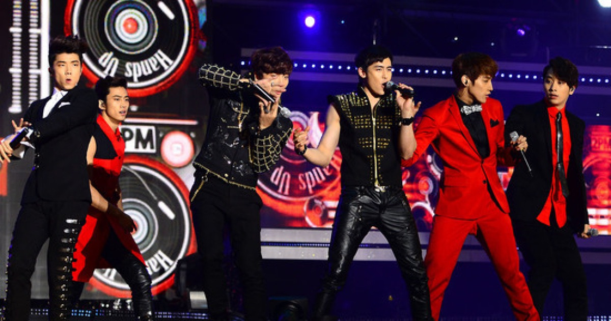 [사진]2PM,'다같이 의랴의랴'