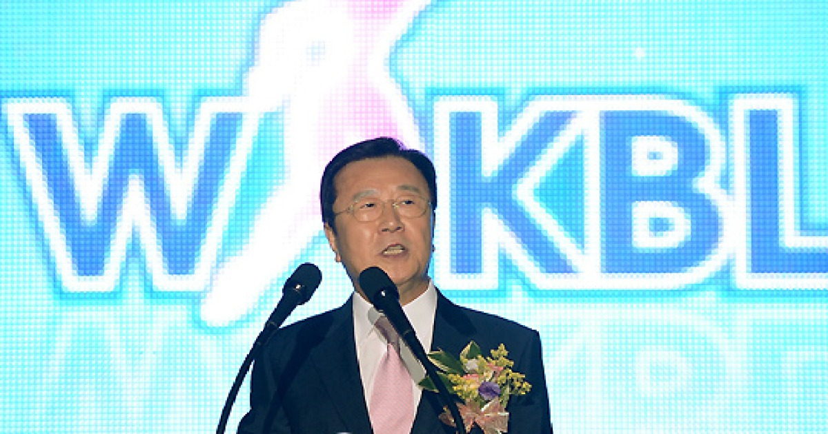 막막한 WKBL, 김원길 총재 결국 사퇴..신세계는 2개월 존속