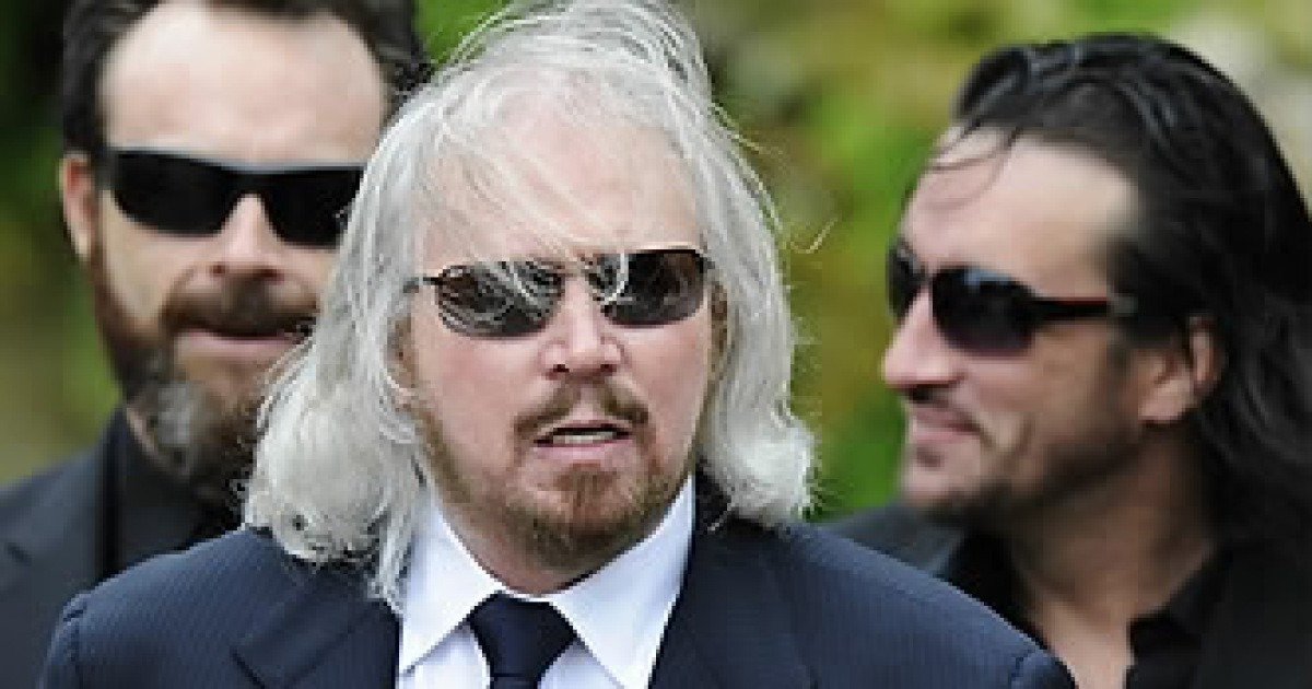 CORRECTION BRITAIN ROBIN GIBB