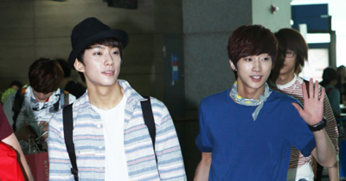 [bnt포토] b1a4 공찬-진영 '훈훈함 연타 공격'