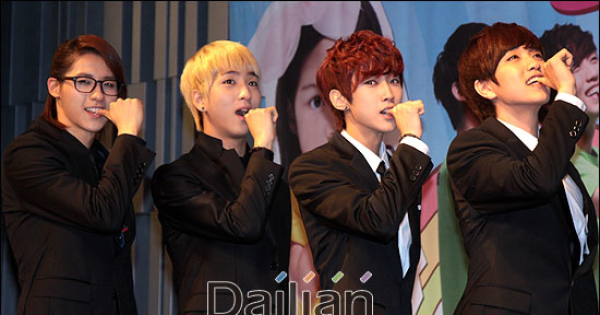 [포토]B1A4, '신장적출' 공찬 빠져 허전해요~