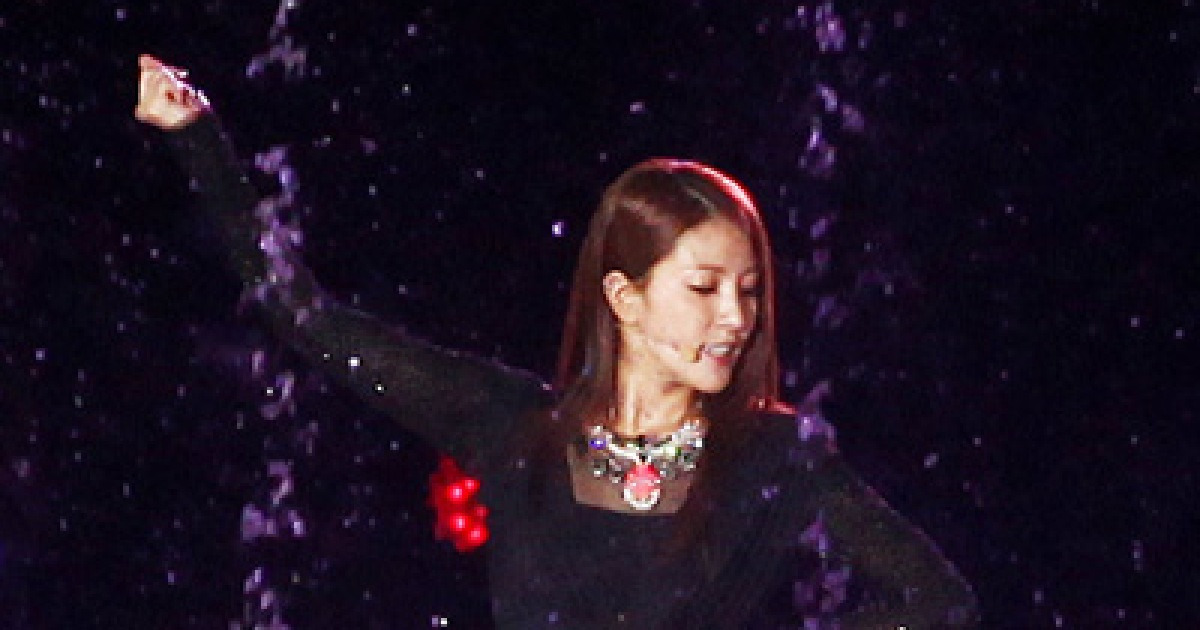 [bnt포토] SM콘서트, 보아 '섹시한 빛속의 여신'