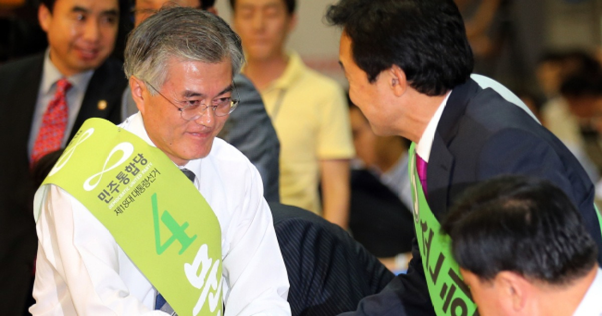 Moon perplexed by Ahn's timetable