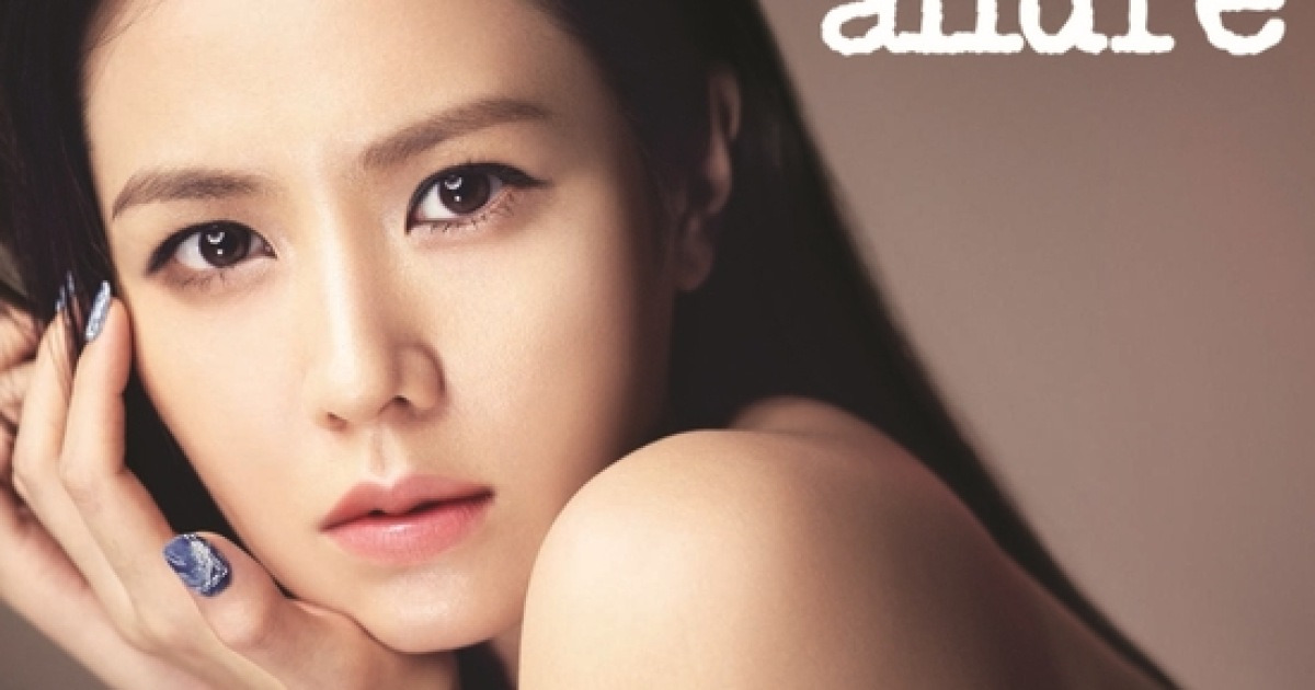 손예진, 스모키 메이크업으로 깊은 눈매 변신 '매혹'