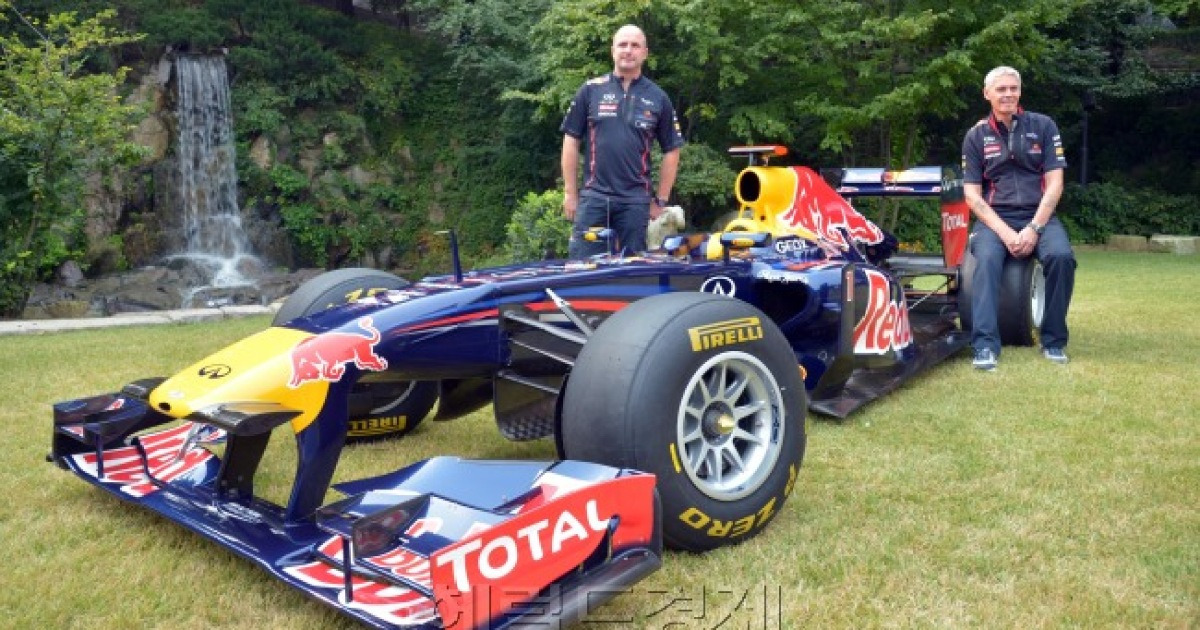 F1 우승후보 레드불 'RB7'의 자태