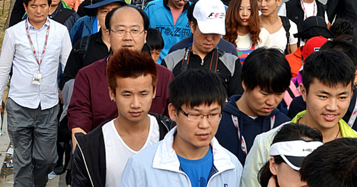 [F1]K-POP을 향한 긴줄