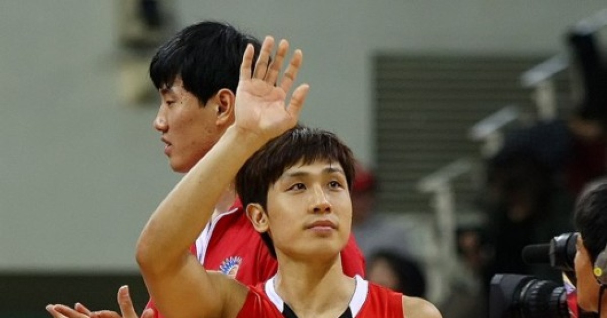 '김태술 22점' KGC인삼공사, LG 꺾고 공동1위 등극(종합)