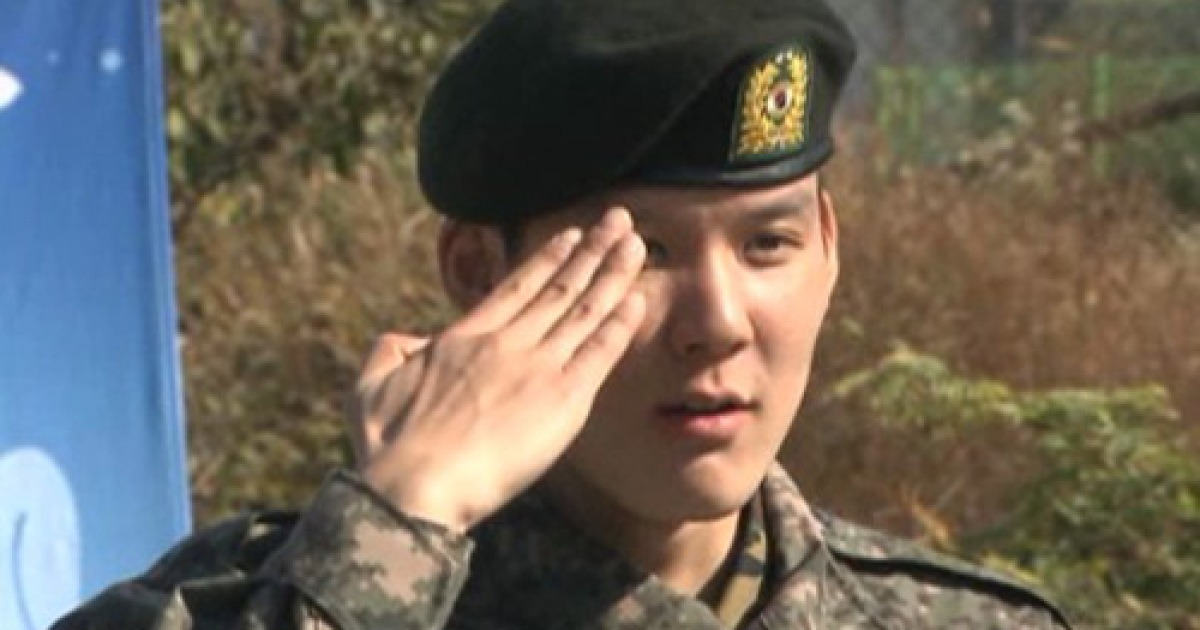 박태환, 기초 군사훈련 마치고 훈련소 퇴소