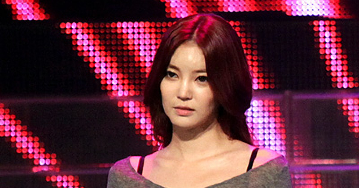 [bnt포토] NS윤지, 속옷 비치는 시스루 의상 '아찔하네~'