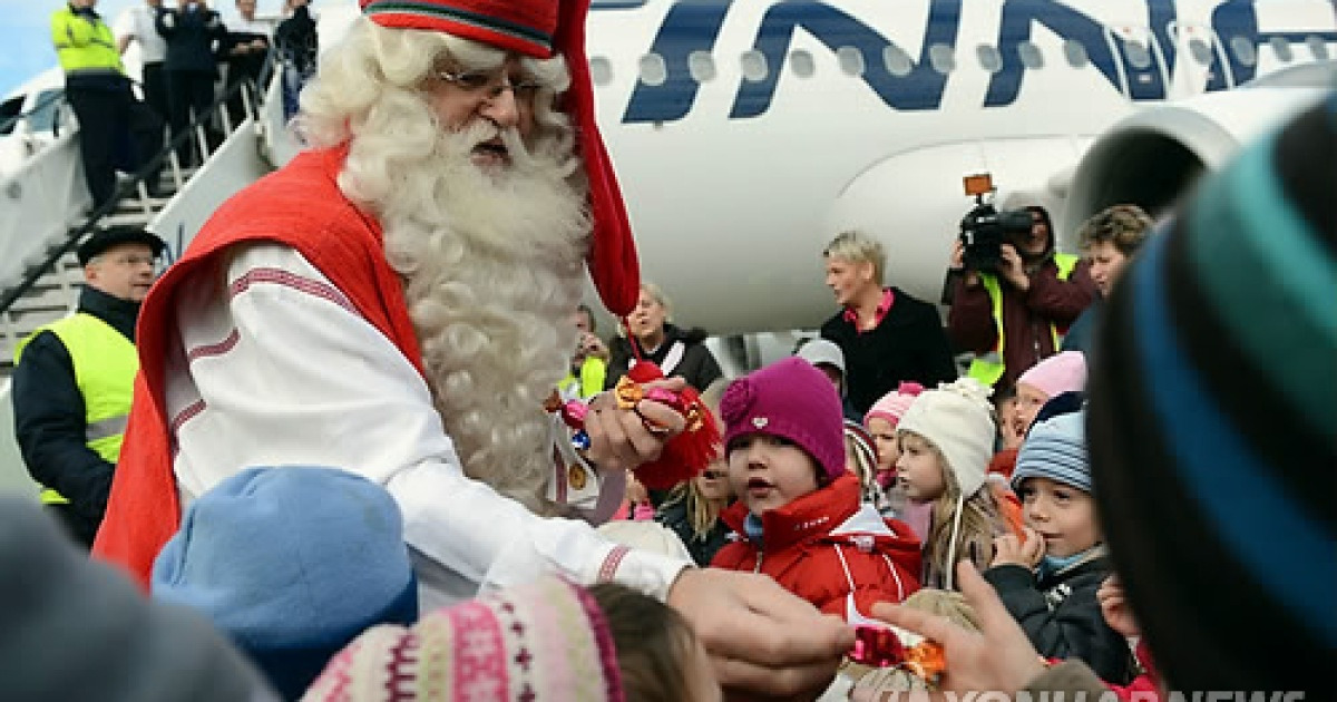 HUNGARY CUSTOMS CHRISTMAS