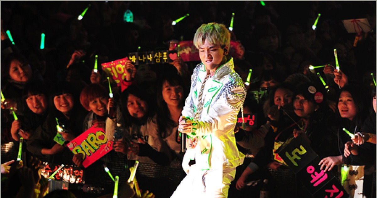 [MD포토] B1A4 바로 '손 뻗으면 닿을 팬들 앞에서'