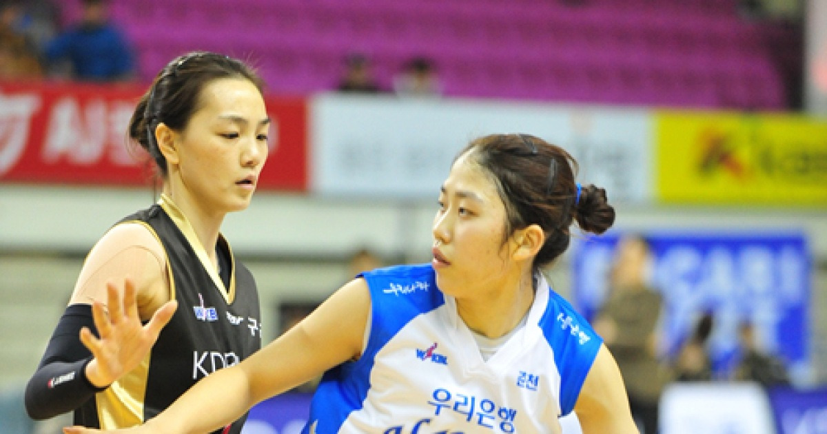 [WKBL] 이승아, 어디로 패스하지?