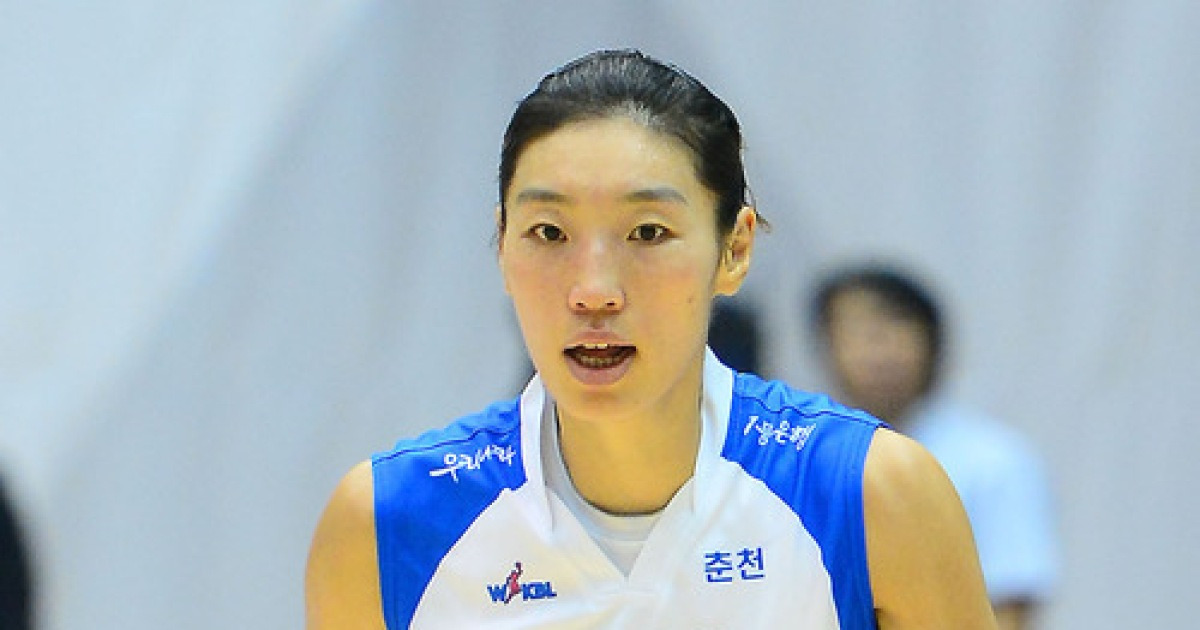 우리은행, 혈투 끝 KDB생명 7연패 빠트리며 선두 질주