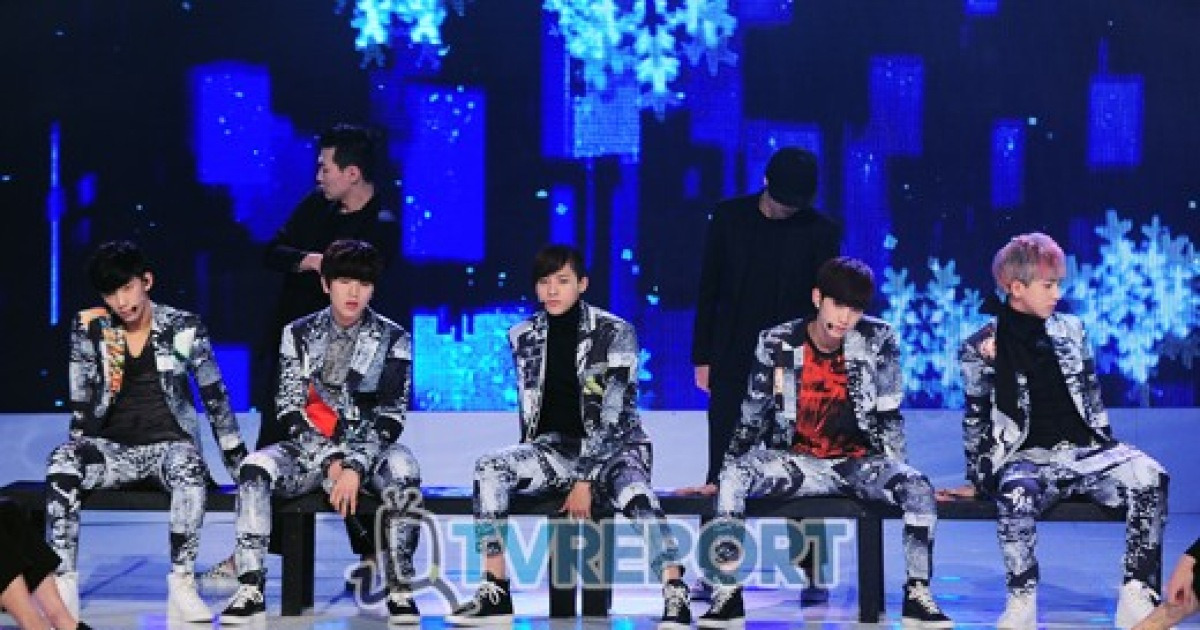 [T포토 l B1A4] '훈남 포스가 폴폴~'(엠카운트다운)