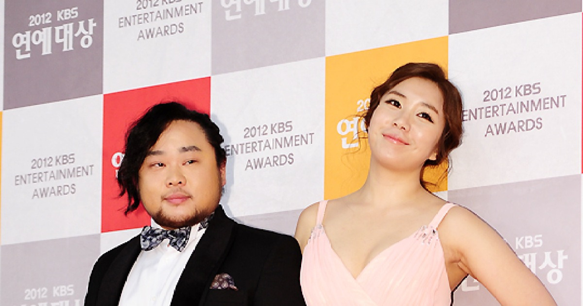 [TD포토] '2012 KBS 연예대상' 송영길-허인나 '미녀와 야수'