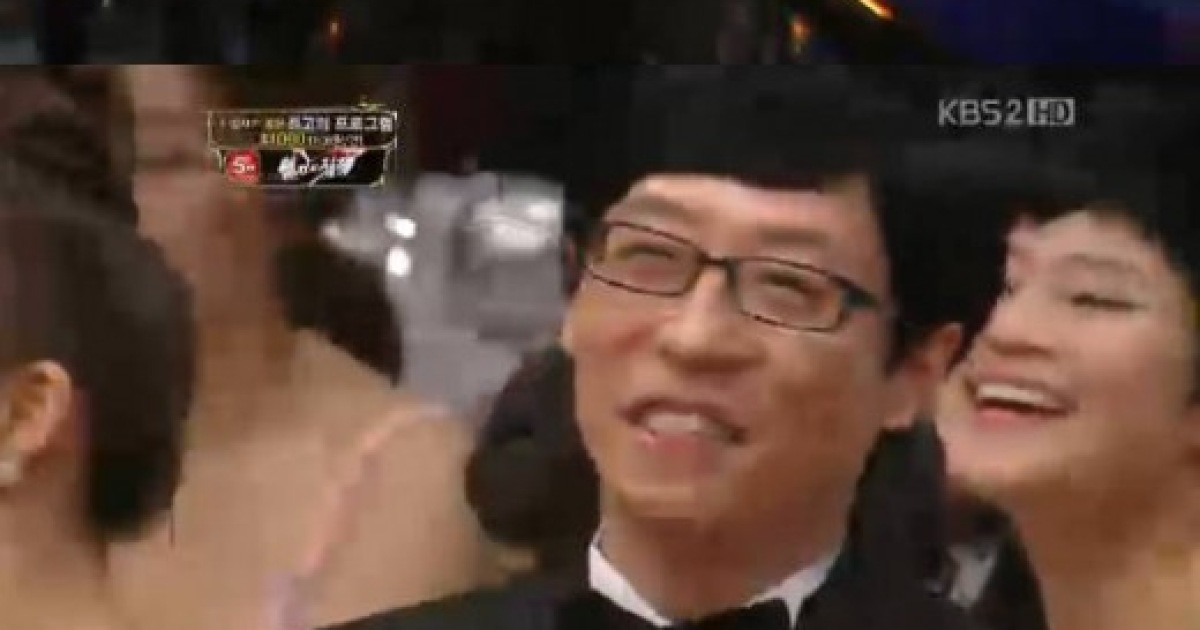 'KBS연예대상' 이수근 업은 강호동 등장, 유재석 클로즈업