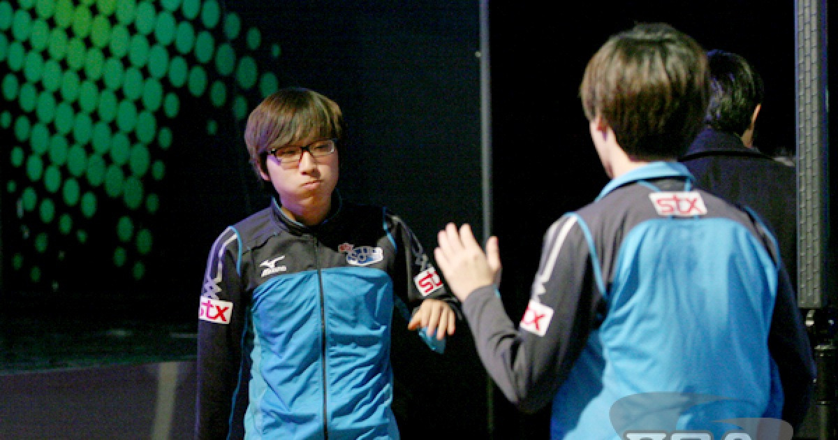 제8게임단 vs STX, SK플래닛 스타2 프로리그 12-13시즌 1라운드