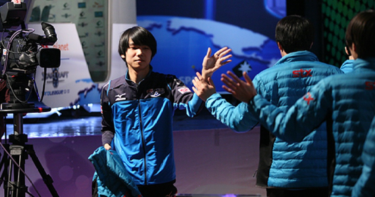 [SK플래닛]STX 변현제, 집요한 불사조 견제에 힘입어 승리!(5세트)