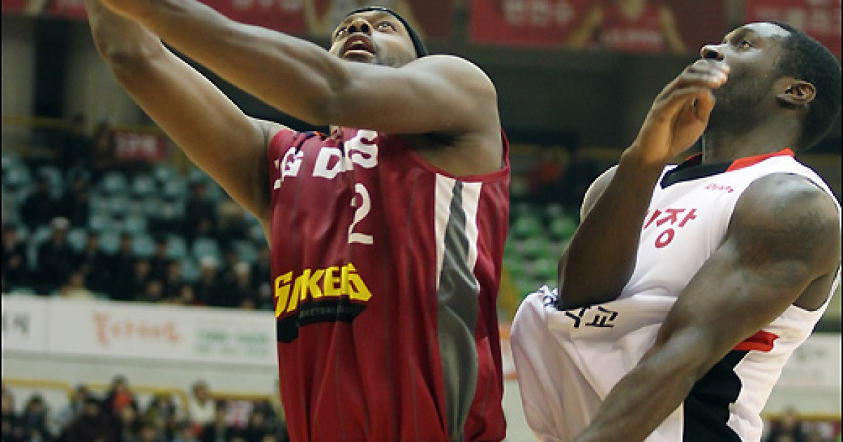 LG, KGC 3연패 몰아넣었다.. KT는 KCC에 진땀승