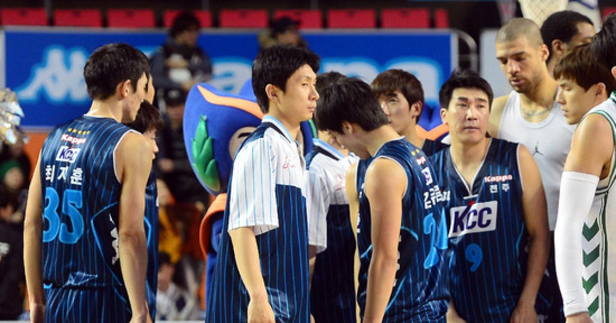 '달랑 3점' KCC, 역대 1Q 최소득점 타이