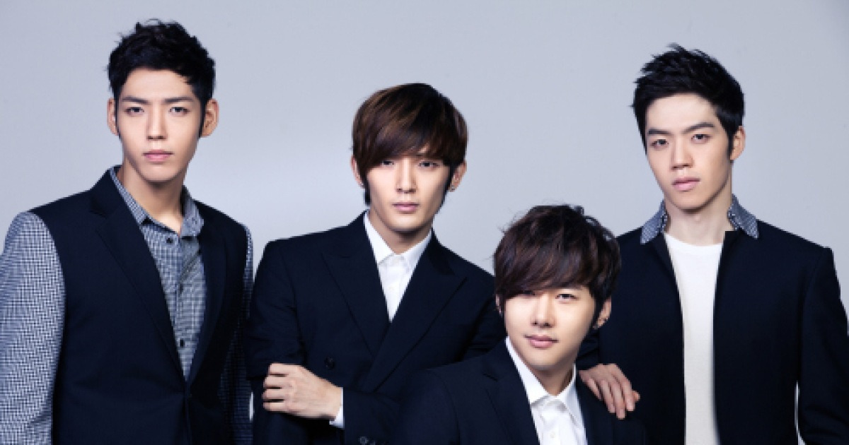 7942, 모델들이 직접 선정한 'BBF 신인가수상' 수상