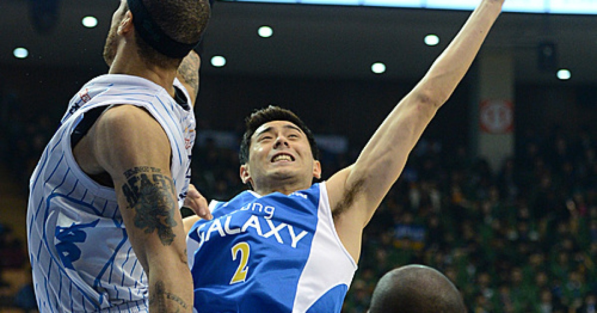 [프로농구][종합]KGC인삼공사, LG 3연승 저지..KT 25점차 대승